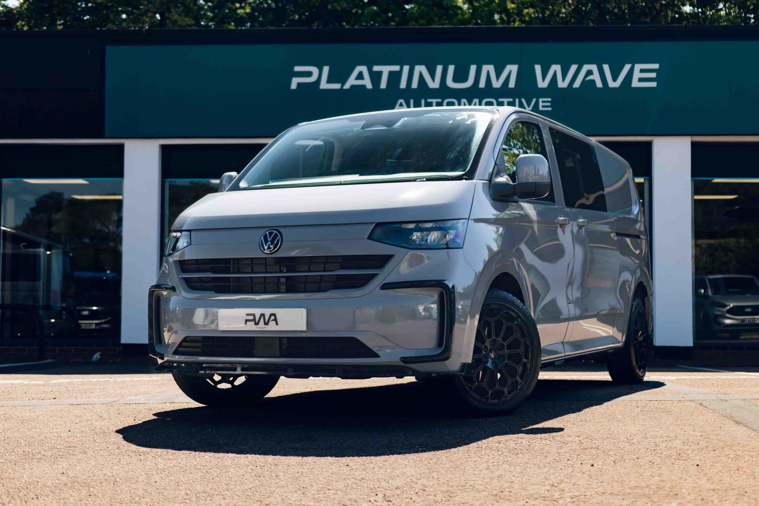 New Unregistered Factory Spec Volkswagen T7 Kombi Van - Platinum Wave