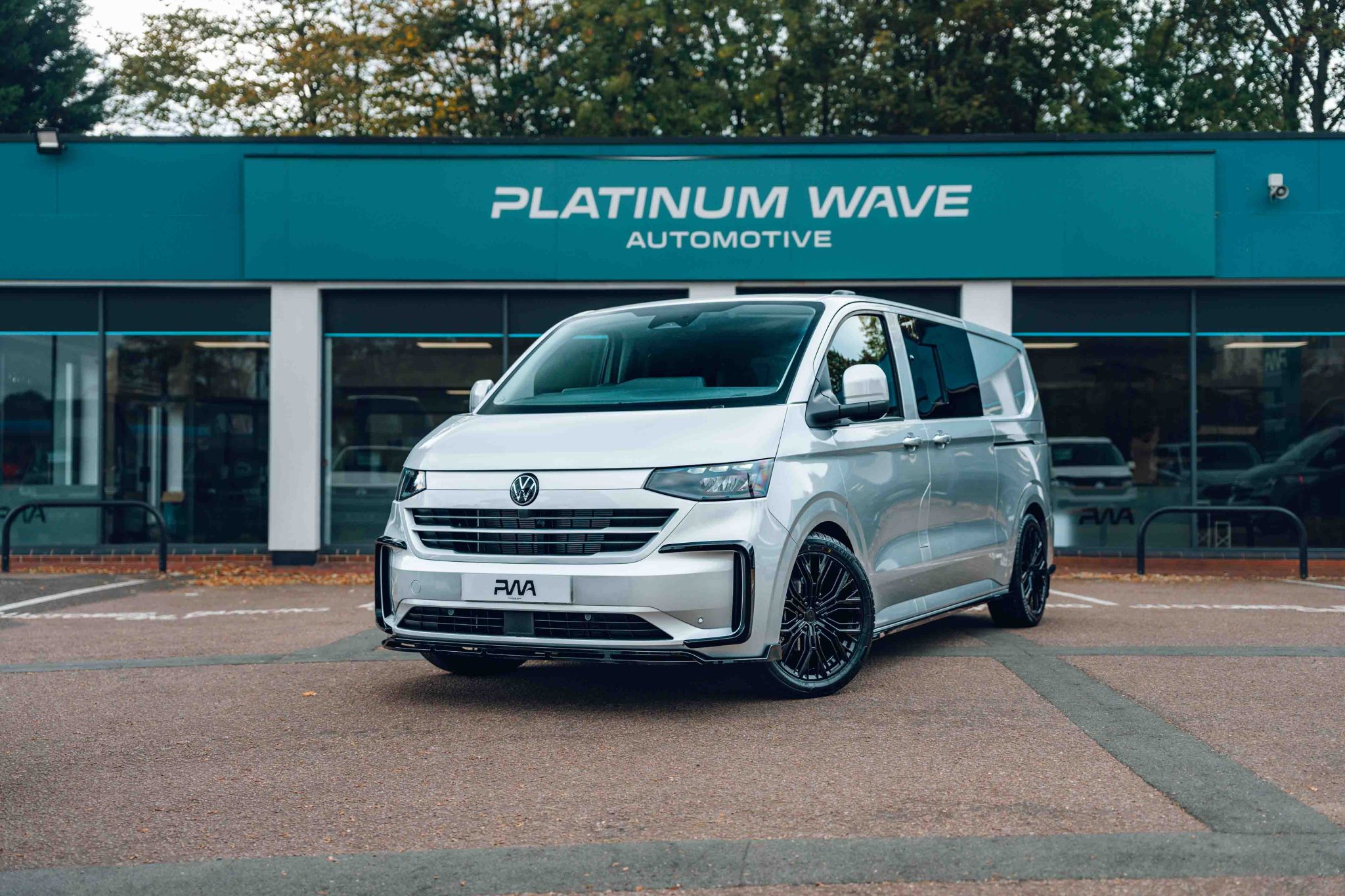 Volkswagen T7 Transporter Commerce Pro Kombi Grey- Platinum Wave