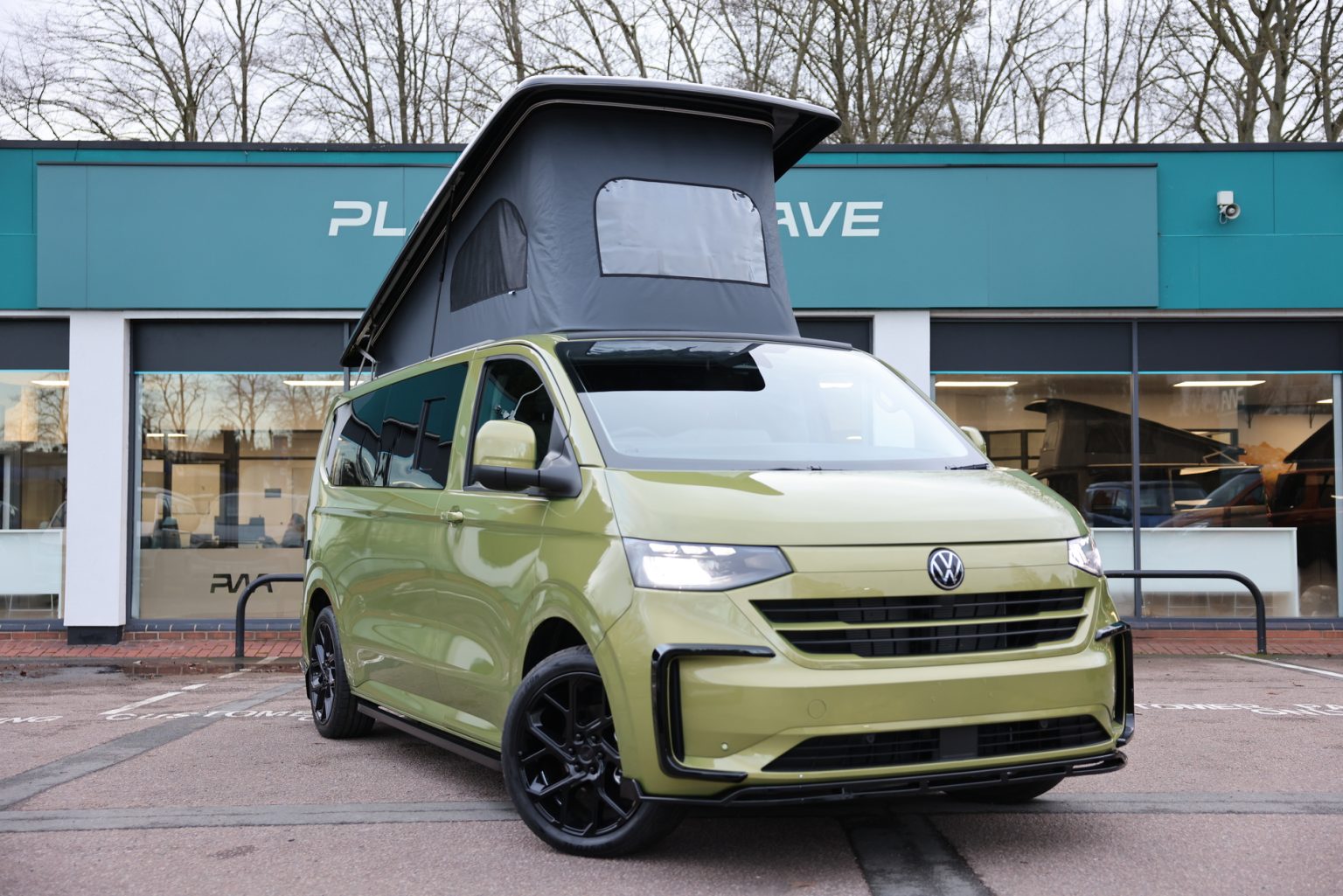 Volkswagen T7 Transporter Campervan Warm Green Metallic - Platinum Wave